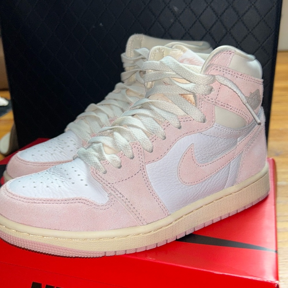 Nike Air Jordan 1s Retro High - Gem